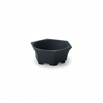 シンプルなデザインのガーデニングポットシンプルなデザインのガーデニングポットです。※受皿はありません。サイズ本体:W12×D10.5×H5cm、口径:Φ9.5cm、底穴:Φ1.7cm個装サイズ：11.5×13.0×5.5cm重量235g個装...