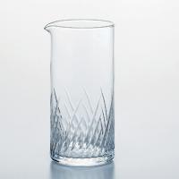 シャープな直線カットがグラスに気品を添えて煌きます。食洗機対応。サイズ8×8×17cm個装サイズ：8.4×8.4×17.6cm重量350g個装重量：350g素材・材質ソーダガラス仕様適正容量710ml商品サイズ直径80×H170mm最大直径...