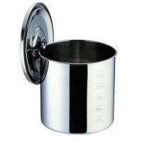 安定したスタッキングを実現!!独自の蓋の構造によりスタッキングが可能!本体内部は丁寧な研磨仕上げ、そこに見やすく便利な目盛りをつけました。サイズ内径100×深さ100mm個装サイズ：12×12×12cm重量約0.27kg個装重量：570g素...