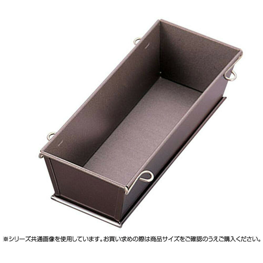 フッ素樹脂加工されたパウンド型!取っ手をつかんで、側面を展開図のように開くことができるので、焼き上がりのケーキも取り出しやすいです。サイズ240(220)×95(80)×H70mm個装サイズ：25×11×8cm重量個装重量：410g素材・材...
