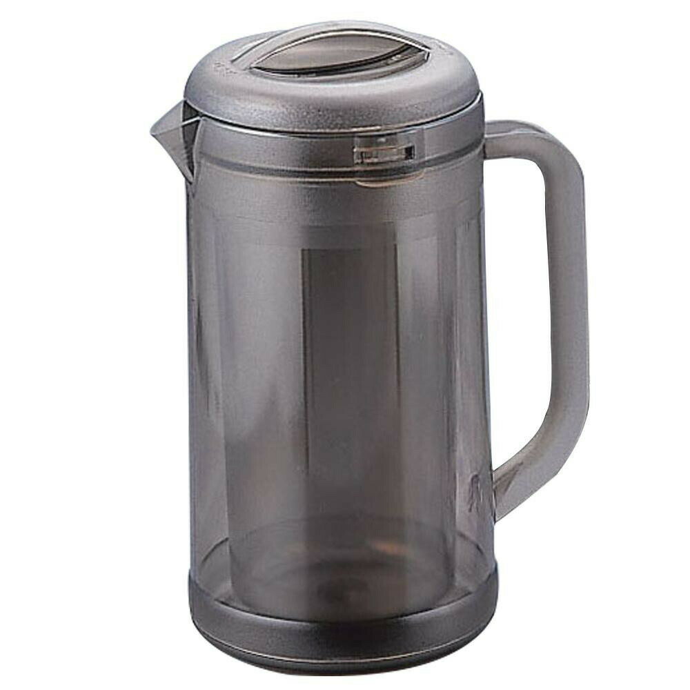 お水やジュースなどを入れるのにおすすめです。二重構造のため、結露した水滴が付きにくい。サイズΦ140×H280mm個装サイズ：15×20×29cm重量個装重量：880g素材・材質ポリカーボネイト仕様二重構造(耐熱90度)生産国日本お水やジュ...