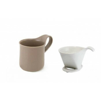 お手軽ドリップコーヒーセットお手軽にドリップコーヒーを始められます。誰でも簡単に美味しいコーヒーを淹れられるので、プレゼントにもオススメです。※同色のセットでも焼成窯の違いで、多少の色の差がある場合があります。※全ての製品が均一ではない個体...
