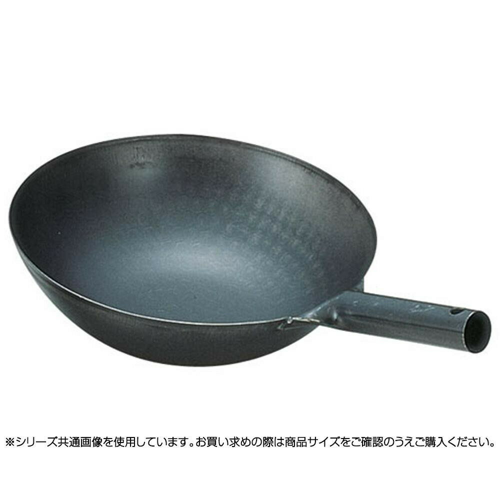 幅広くお使いいただけます!万能な北京鍋です。サイズ内径27cm×深さ76mm個装サイズ：29.0×44.0×12.0cm重量900g個装重量：1200g仕様板厚:1.2mmガス火専用生産国日本幅広くお使いいただけます!万能な北京鍋です。fk...