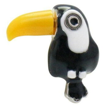 オオハシ・鳥をモチーフにしたピンズオオハシ・鳥をモチーフにしたピンズ。大きなくちばしが特徴で愛嬌たっぷり。自分用、大切な人へのギフト、男性用プレゼントに最適です。ニューヨーク発アクセサリーブランドSWANKは、1897年に設立された老舗ジュ...