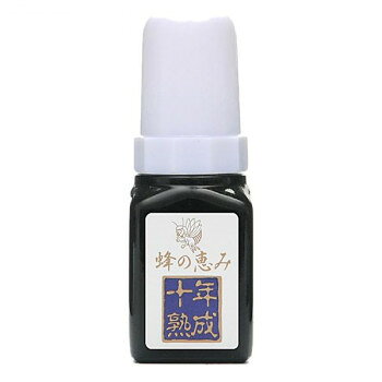 木の樽で十年以上じっくりと熟成こだわりの高品質プロポリス液です。【使用方法】1.乾いたコップにハチミツを小さじ1杯程度(分量はお好みで)入れる。2.その上にプロポリス液1〜2スポイト(1〜2ml)を入れ、よく混ぜ合わせる。3.お好みの量の水...