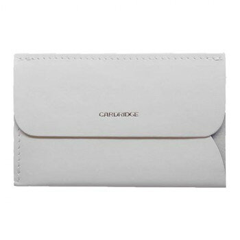 手帳や財布に入れられる極薄名刺入れ手帳や財布に入れられる極薄名刺入れです。名刺は5?7枚程度収納することができます。これは一般的なビジネスパーソンが一日で交換する枚数とほぼ同じです。胸ポケットにも入る薄さなのに本革のしなやかな質感があり、ス...
