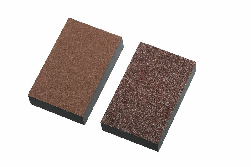 サイズ：外寸縦×横×高さ68×110×H25材質：本体:EVA樹脂（耐熱温度60℃）研磨部:研磨砂・ダイヤモンド粒子生産地：日本サッと使える!鉄板のコゲ落しがラクラク!包丁研ぎにも使えます!!こびりついた頑固な汚れ、コゲつきを素早く落します...