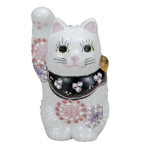 手づくりのぬくもり溢れる丸谷焼の招猫!!お家に置いておくと、そっと幸せを運んできます。サイズ幅6×奥行6×高10cm素材・材質陶磁器仕様化粧箱入製造国日本手づくりのぬくもり溢れる丸谷焼の招猫!! お家に置いておくと、そっと幸せを運んできます。
