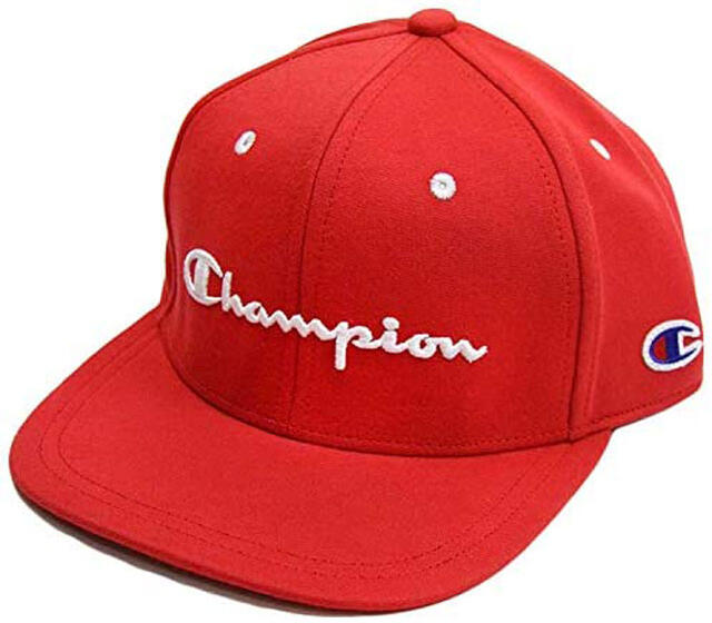 雑誌やメディアでも大注目のトレンドなつばが平らなキャップです。 正面の『champion』のロゴ刺繍が目を引きます。 柔らかな綿素材なので、かぶり心地が気持ちのいいお帽子です。 キッズにもかぶっていただけますね。 後ろのアジャスターでサイズ...
