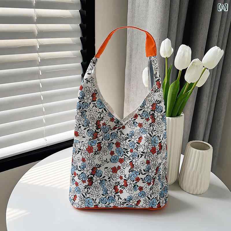 ・カラー: 青花柄、黄花柄・スタイル: レトロ中国風・主な素材: ナイロン・裏地素材: ナイロン・バッグタイプ: トートバッグ・バッグ形状: ピロー型・サイズ: 大型・硬さ: 柔らめ・開閉方法: マグネットボタン・ポケット: ファスナーポケ...