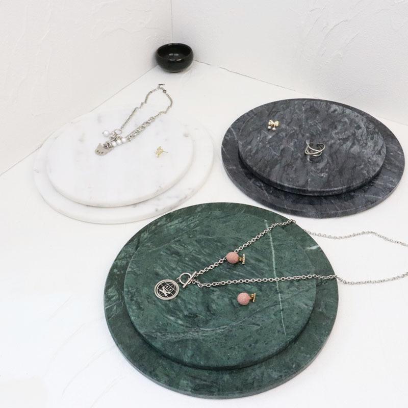 ・主な素材: 天然大理石・表面加工: 抛光・スタイル: 現代ミニマル・カラー展開: 星空ホワイト丸型、波柄花丸型、エメラルドグリーン丸型、古木紋丸型、イエロートラバーチン丸型・サイズ展開: 10cm×10cm×1cm、15cm×15cm×1...