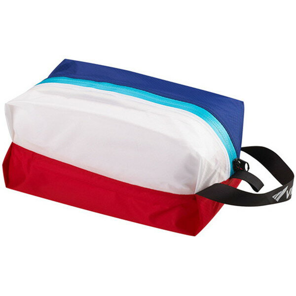 スイミングで大活躍の防水効果の高いポーチです。薄くて軽いからコンパクトに折りたたむことも簡単！◯バッグサイズ：200mm×100mm×120mm止水ファスナー：止水ファスナーを採用し高い防水効果を実現。シームテープ加工：縫い目にシームテープ...