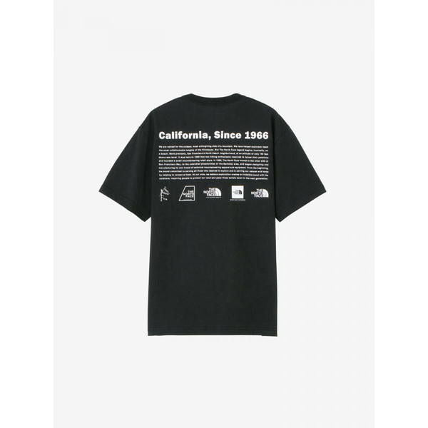 肌触りのよいコットンと、速乾性を持つリサイクルポリエステルを使用した、ニット生地のTシャツ。風合いのよいコットンライクな生地は、柔らかくしなやかな肌触りです。THE NORTH FACEの歴代のロゴを年代順に並べ、ブランドの歴史を記していま...