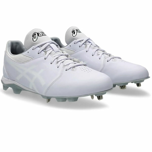 日々ハードなトレーニングを行う学生プレーヤーへ。足への負担軽減に優れたスパイクシューズ。 金具歯と樹脂スタッドのメリット活かした、独自のNEWハイブリットソールを搭載したNEOCONNECT。 グリップ力が必要とされる前足部は金具を使用、か...