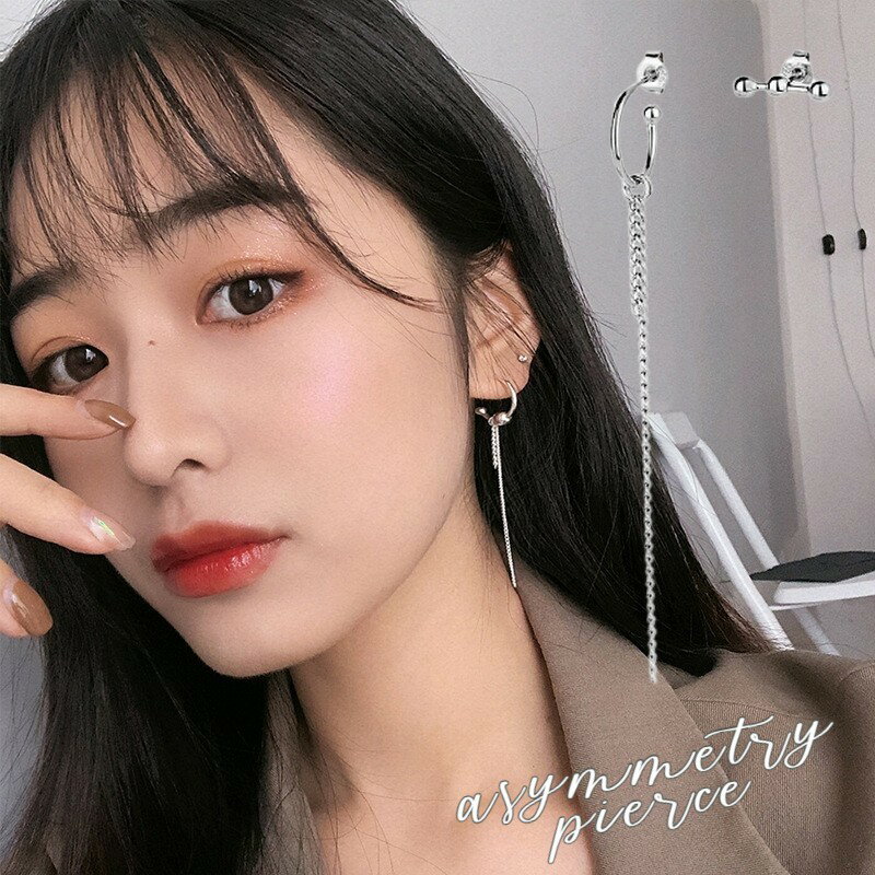 アシンメトリーデザインがおしゃれなレディースピアス。 チェーンは取り外して使うこともできます。 【素材について】 合金