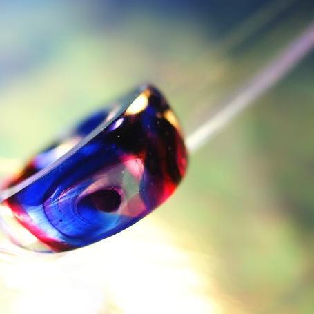 RINGマーブリングの色彩豊かなデザインリング!『Everlasting Ring』サイドを大胆にカットしたフォルムに色彩豊かなマーブル加工を施したデザインリングです。色違いの『Everlasting Ring 〜 絆 〜』もぜひご覧くださ...