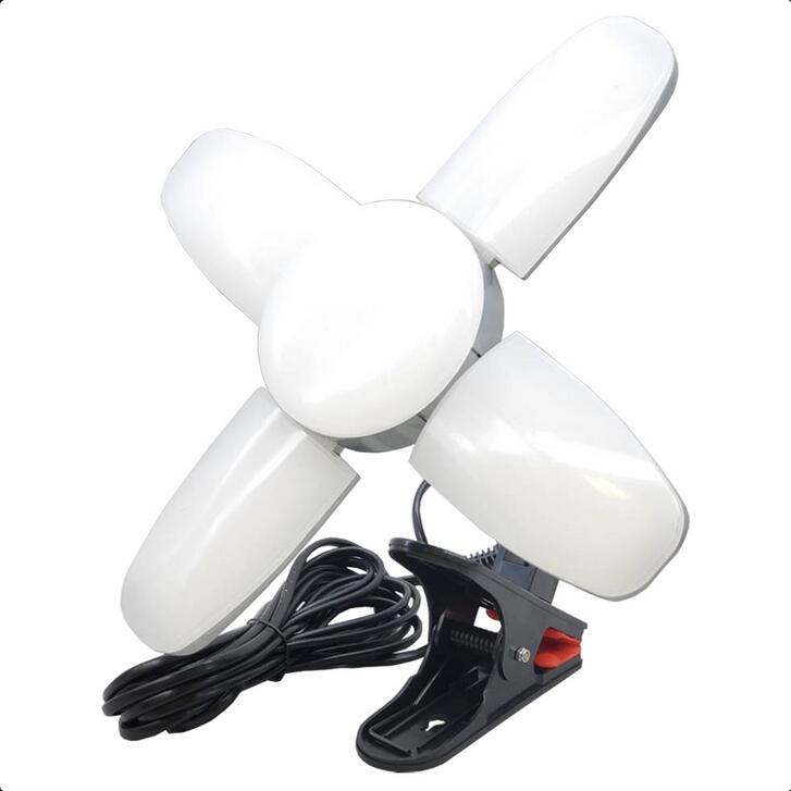 仕様 本体サイズ(最大):幅350×奥行240×高さ230mm ※「幅」は羽を広げた時 電源:100V 50/60Hz 消費電力:50W 照度:5800lm 口金:E-26 コード長さ:5M スイッチ:ロッカースイッチ(シーソー型) 二重絶...