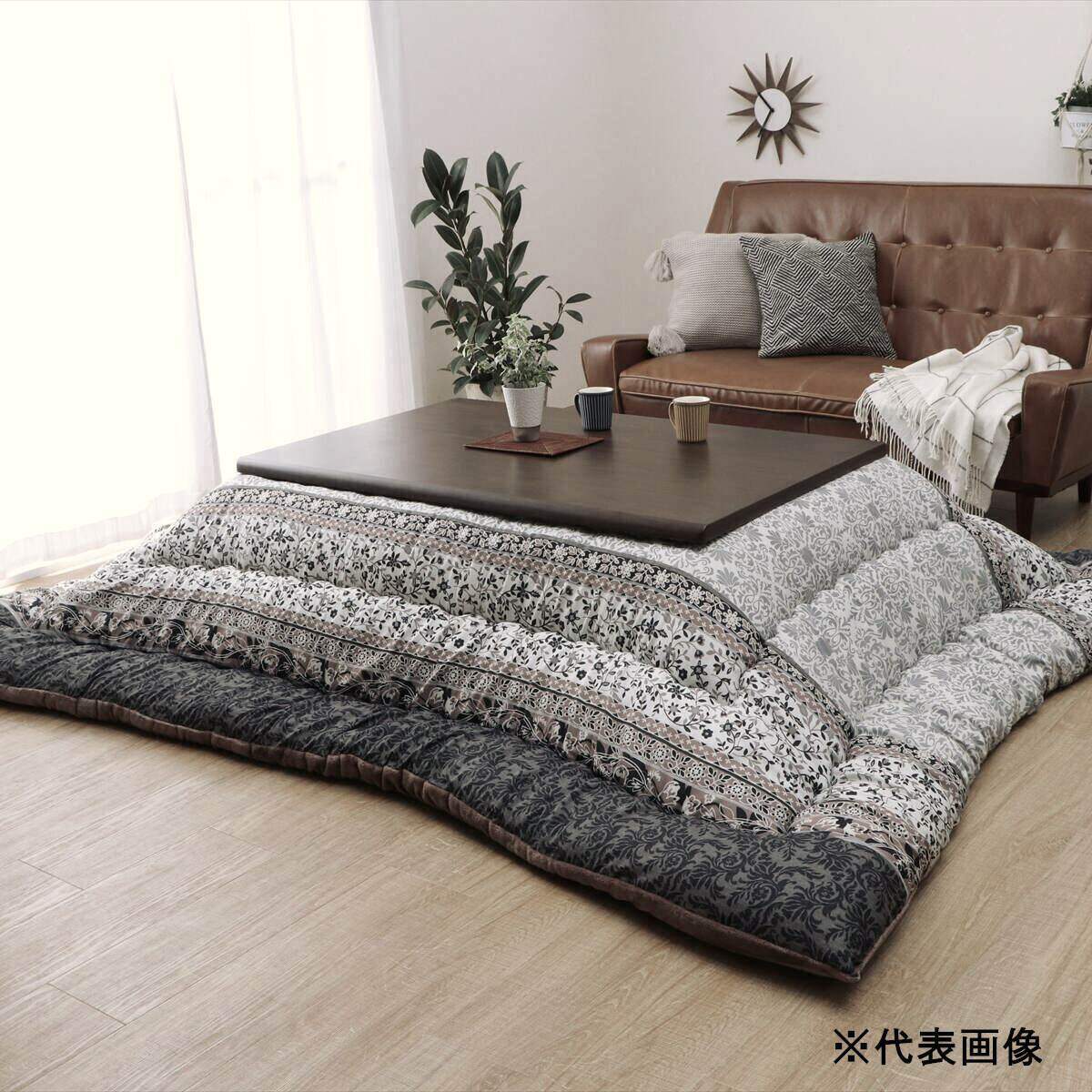 仕様 サイズ:約205×245cm 表地:ポリエステル100％ 中材:ポリエステル綿 裏地:ポリエステル100％ 商品説明 落ち着いたエレガンス柄の日本製こたつ布団です。 ※品質向上のため予告なく仕様を変更する場合がございます。パッケージの...