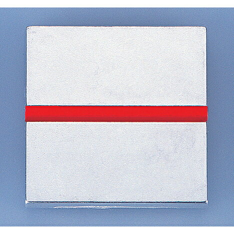 仕様 用途:貼り付け専用の測量境界明示板 製品サイズ(mm) 50×50×4 製品重量(g) 25 商品説明 丈夫なアルミ合金製です。 貼り付け専用の測量境界明示板。 軽くてキレイ、表示デザインも良く目立ちます。 ※品質向上のため予告なく仕...