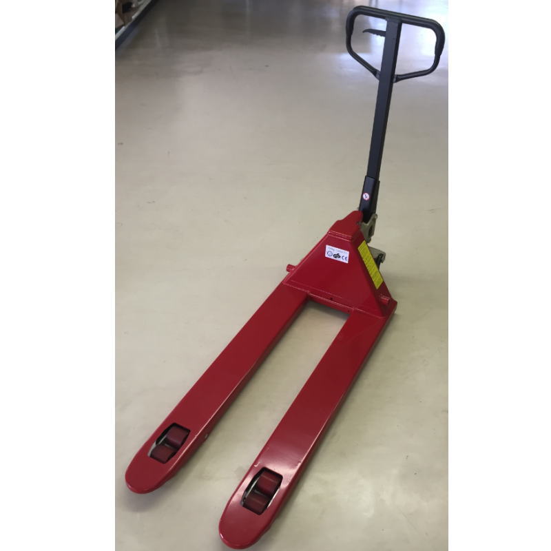 仕様均等荷重：2500kgフォーク最大高さ：190mmフォーク最低高さ：75mmハンドレスト高さ：420mmフォーク長さ：1150mmフォーク全幅：550mm 製品サイズ(mm)縦×横×高さ：1150×550×420 製品重量(g)7800...