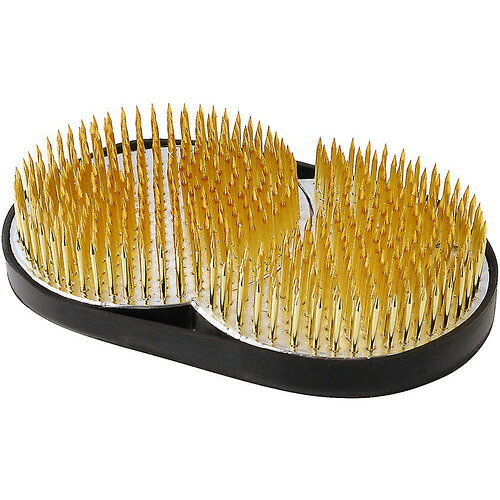 仕様 用途:生け花専用 剣山寸法(約):奥行67×幅109×高さ21mm(ゴムリング無し) 針寸法(約):太さ直径1.4×高さ14mm 針の本数:452本 ゴムリング付 製品サイズ(mm) 111×69×高さ23(ゴムリング装着) 製品重量...