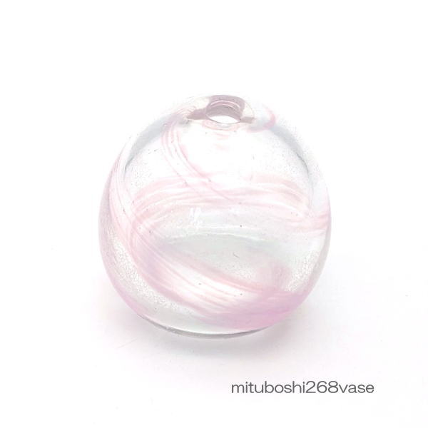 ■商品情報 サイズ H6cm×W6.5cm 材質 琉球ガラス 制作工房 沖縄・琉球ガラス工房『三ツ星』 ご注意 ※ギフトボックスはございません琉球ガラス一輪挿し・花瓶・ flowervase　mituboshi268vase　三ツ星工房沖縄...