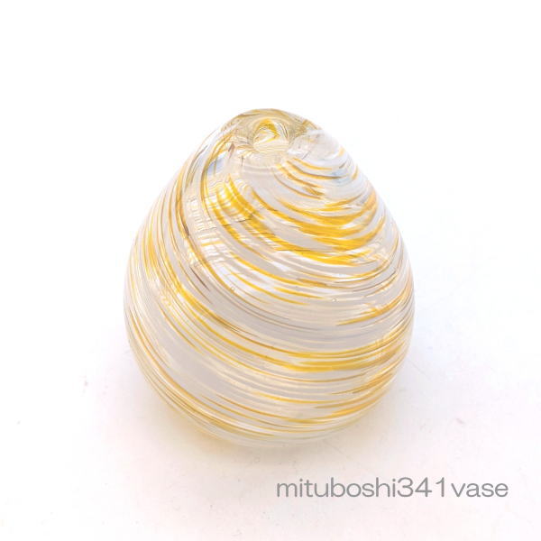 ■商品情報 サイズ H7.5cm×W7.5cm 材質 琉球ガラス 制作工房 沖縄・琉球ガラス工房『三ツ星』 ご注意 ※ギフトボックスは有料です(＋110円）琉球ガラス一輪挿し・花瓶・ flowervase　mituboshi341vase　...