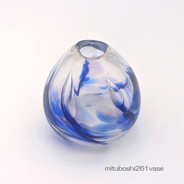 ■商品情報 サイズ H6cm×W6cm 材質 琉球ガラス 制作工房 沖縄・琉球ガラス工房『三ツ星』 ご注意 ※ギフトボックスはございません琉球ガラス一輪挿し・花瓶・ flowervase　mituboshi261vase　三ツ星工房沖縄県う...