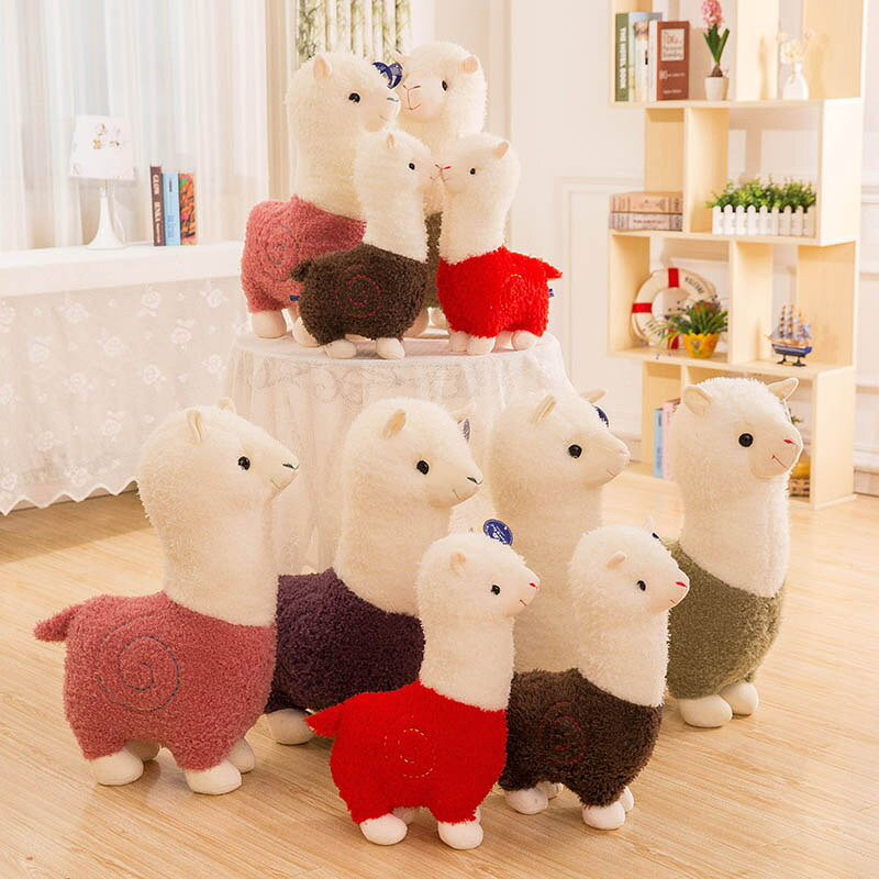 ふんわりやわらか…そっとなでて心がなごむ、動物たちのぬいぐるみ。ぬくもりと癒しをお届けします。 姿勢の良い立ち姿、もふもふの毛並みと優しい目元がキュートなアルパカ。 【適用する場合】ベッド、ソファー、ベンチ、子供部屋、インテリア、カフェ、デ...