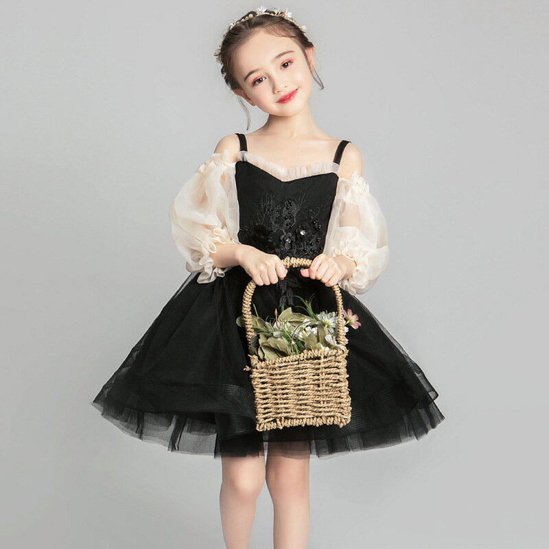 素材: ポリエステル 裏地: あり 注意事項 ※30度のぬるま湯に中性洗剤を薄めて優しく単品手洗いして下さい。 ※お客様のモニター環境により実物の色合いと若干お色目が異なる場合がございます。 ※商品生地、色合い、コサージュやその他装飾部品の...