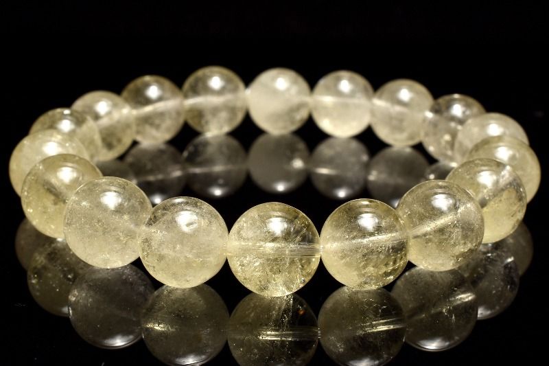 材質スモーキーレムリアンシードクリスタル 11-11.5mm 産地：コロンビアサイズ約11-11.5mm(±0.5mm)腕周り約16.5cm(伸縮性あり)重さ約37g特徴・意味希少な水晶のブレスレットがお値打ち価格で入荷いたしました！こちら...