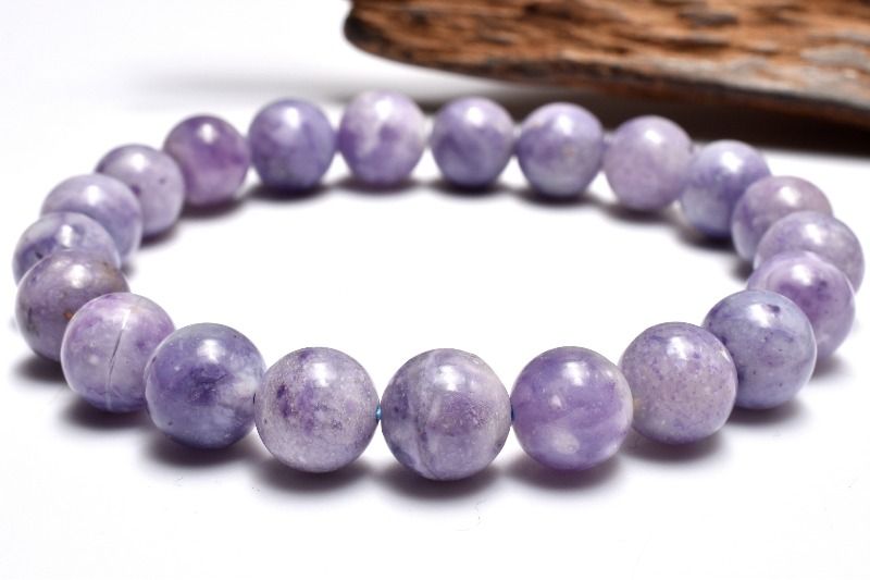 材質ティファニーストーン(オパールフローライト) 9-9.5mm 産地：アメリカ・ユタ州サイズ約9-9.5mm(±0.5mm)腕周り約17cm(伸縮性あり)重さ約23g特徴・意味色・艶ともに申し分がないほどの美しい高品質タイプが入荷しました...