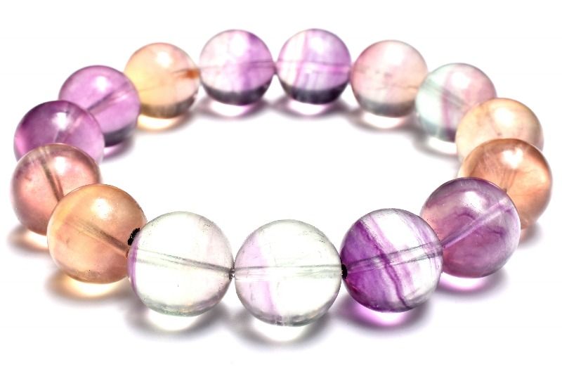 材質フローライト 14mm 産地： アメリカサイズ約14mm(±0.5mm)腕周り約17cm(伸縮性あり)重さ約71g特徴・意味ミックスカラーでキャンディーのようなポップな印象です。中にはイエローカラーやレイヤー、バイカラーなど希少な珠もご...