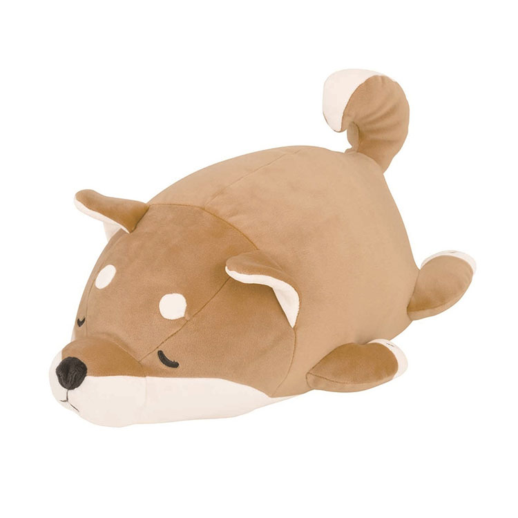 商品仕様プレミアムな生地を使ったかわいい動物たちのボルスタークッション。まぁるいフォルムに、ふわふわもっちり生地に包まれた癒しモード全快のアイテムです。抱きまくらより小さいサイズでお子様も使いやすいアイテムです。【サイズ】約W15×D27×...