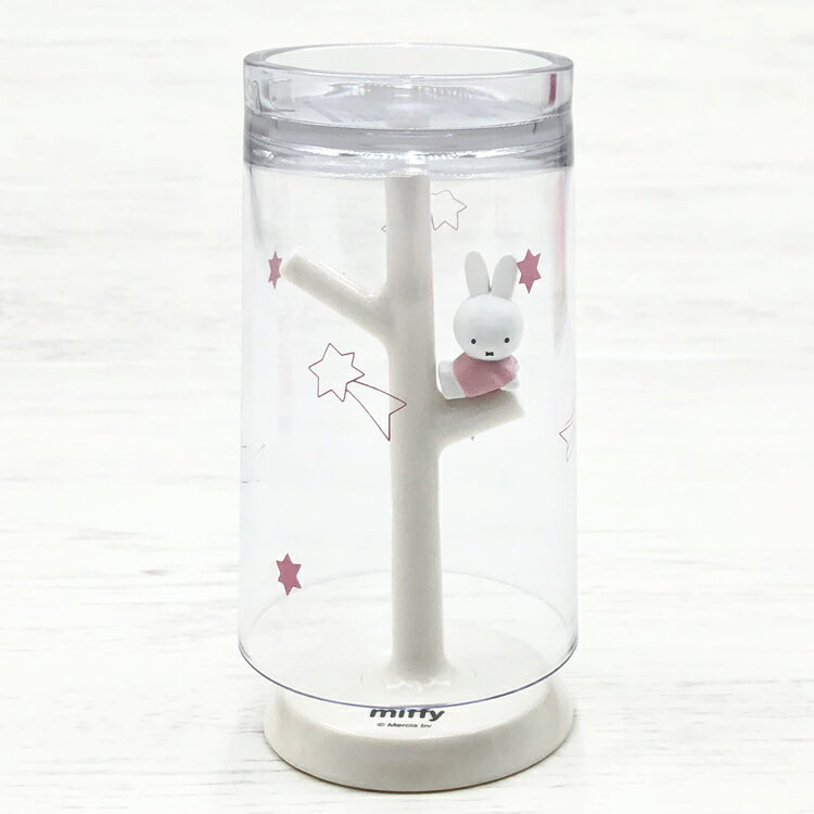 商品仕様【サイズ】 スタンド：約W60×D60×H116mm コップ：約W65×D65×H110mm パッケージ：約W69×D69×H130＋28mm 【素材】ABS/PVC/TPR/AS 【重量】約100g 【内容】コップ・スタンド 各1...