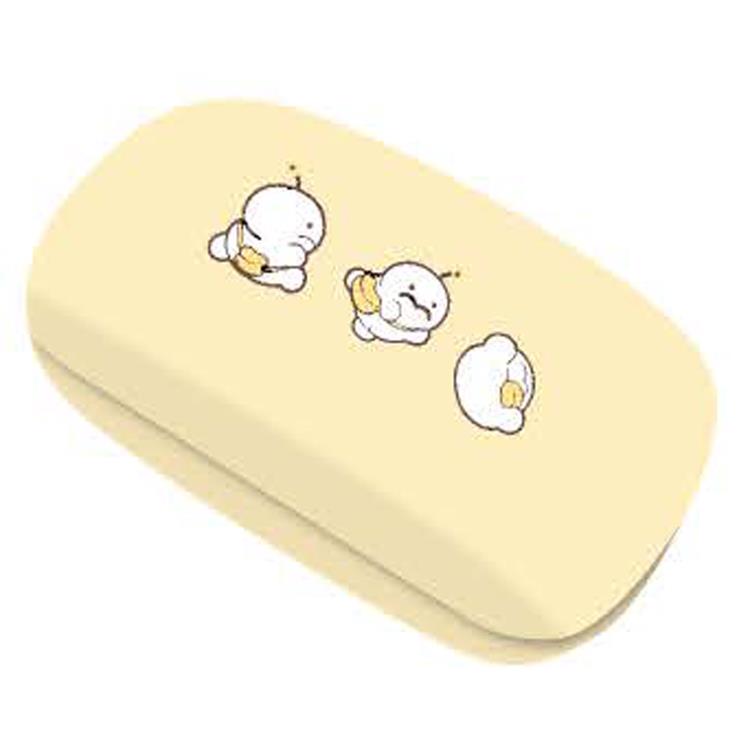 商品仕様【サイズ】約W50×H85×D30mmパッケージ：約W60×H90×D35mm【素材】合皮【重量】約40g【生産国】中国特記事項※画像はあくまでも商品イメージになります。実際の商品と色や仕様が異なる場合がありますので、予め御了承くだ...