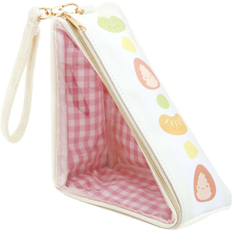 商品仕様すみっコたちとフルーツパーラーごっこ☆ ウェイトレス姿やフルーツになりきったすみっコも！ とてもポップな『フルーツパーラー』シリーズです。 【サイズ】約150×135×75mm 【素材】ポリエステル、合皮、塩ビ 【仕様】ストラップ付...