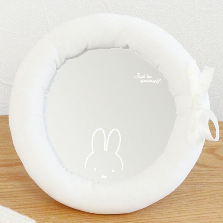 商品仕様【サイズ】本体：約H180×W180×D35mmパッケージ：約H185×W180×D40mm【素材】ポリエステル・MDF・アクリル【重量】約125g【対象年齢】15才以上【原産国】中国特記事項※画像はあくまでも商品イメージになります...