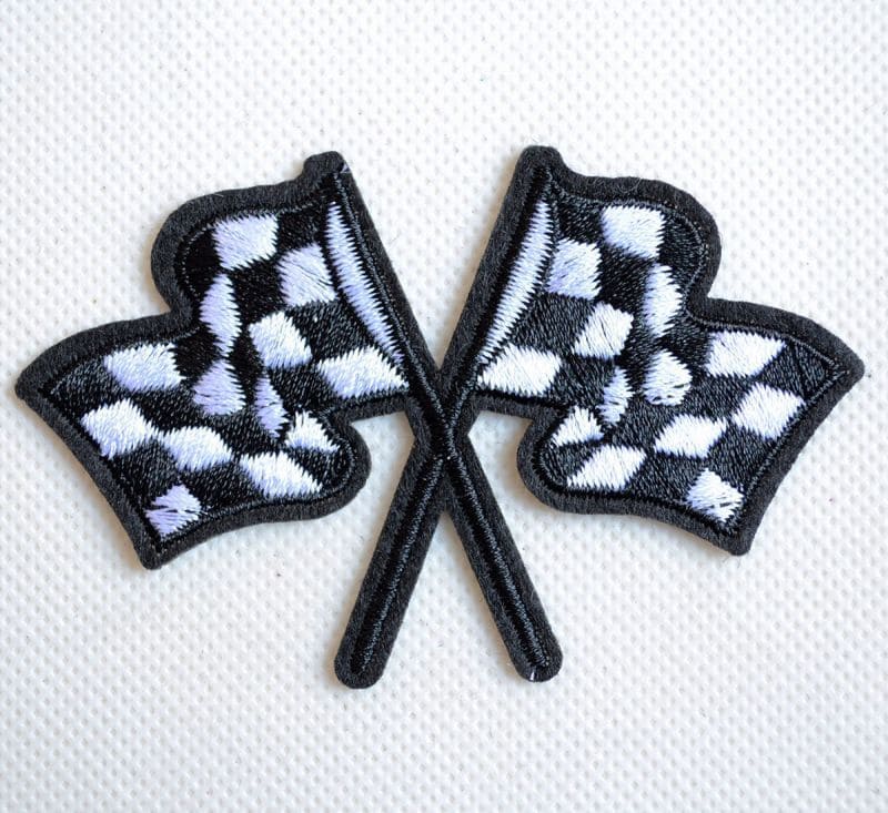 メーカー希望小売価格はメーカー商品タグに基づいて掲載していますチェッカーフラッグのミニワッペン。 シンプルな洋服や小物にペタッとつけるだけで、 簡単にデコレーション・リメイクできちゃいます。 アイロンで誰でも簡単に貼り付けられるので 「手先...