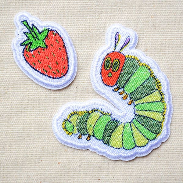 メーカー希望小売価格はメーカーサイトに基づいて掲載しています絵本でおなじみ「はらぺこあおむし」といちごのワッペン2枚組です。 かわいいあおむし好きなお子さまにおすすめ！！ サイズ(約) タテ5cm×ヨコ4cm(はらぺこあおむし) タテ3.2...