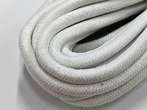 ■型番：PS516■商品名：手ひも芯（綿組紐）メートル売り■販売価格：275円（税込）　/　250円（税抜）■メール便について：メール便（220円）対応商品です。■発送予定目安：4日以内（日祝日は除く）■色：白■サイズ：φ15mm■内容：1...