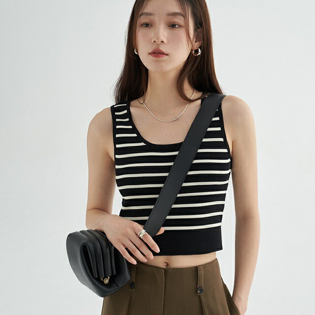 サイズ（cm） 着丈 / 肩幅 / バスト / 袖ぐりM：39.5 / 25 / 69 / 39.5L：40.5 / 26 / 73 / 41XL：41.5 / 27 / 77 / 42.52XL：42.5 / 28 / 81 / 44※2...