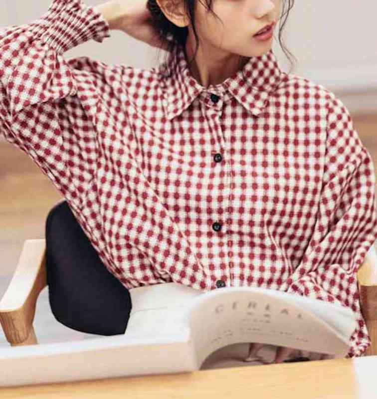 【カラー】ブラック レッド【サイズ】S M L【サイズ表記】サイズ/cm ・Sサイズ:着丈53 身幅102 肩幅48 袖丈46 ・Mサイズ:着丈54 身幅106 肩幅49 袖丈47 ・Lサイズ:着丈55 身幅110 肩幅50 袖丈48【素材...