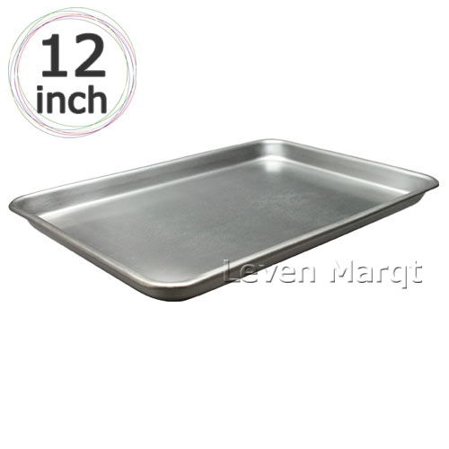 　ケーキバット 12インチ ステンレス製 エコクリーン ケーキやお菓子をのせるのに便利な浅いバットです。 エコクリーンシリーズは、強力な防汚効果を持ったゼロクリア加工で、洗剤無しでも汚れを落とし、防菌、防カビ効果もあり安心してご使用いただけ...