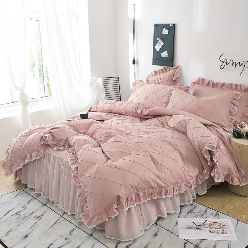 商品サイズ・組成について（カバー4点セット)【素材】ポリエステル 100％ベッドパッド1点 ：150x200（cm）掛布団カバー1点： 約200x230 （cm）枕カバー2点： 約48x74cm★購入後のキャンセルは、ご遠慮ください。★検品...