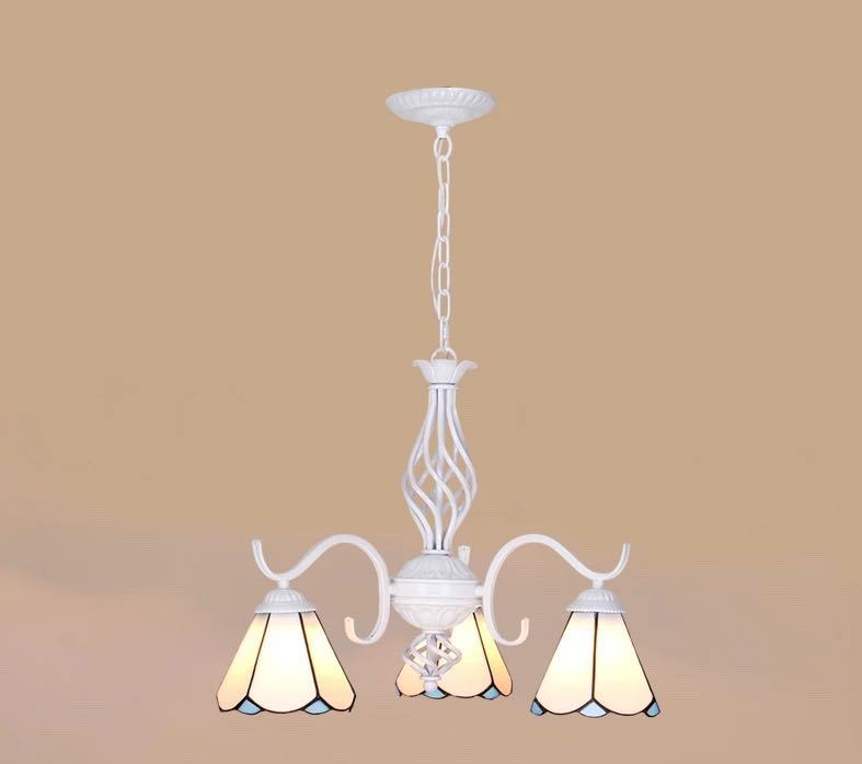 サイズ：幅約50 x 高さ72（cm)ワット数 ： 電球40W×3個（E26）素材：ガラス、樹脂、合金、鉄※サイズの誤差は多少発生します。ご了承下さい。◆取付工事は電気工事士にご相談してください。◆お客様のご覧になっているモニター等により多...