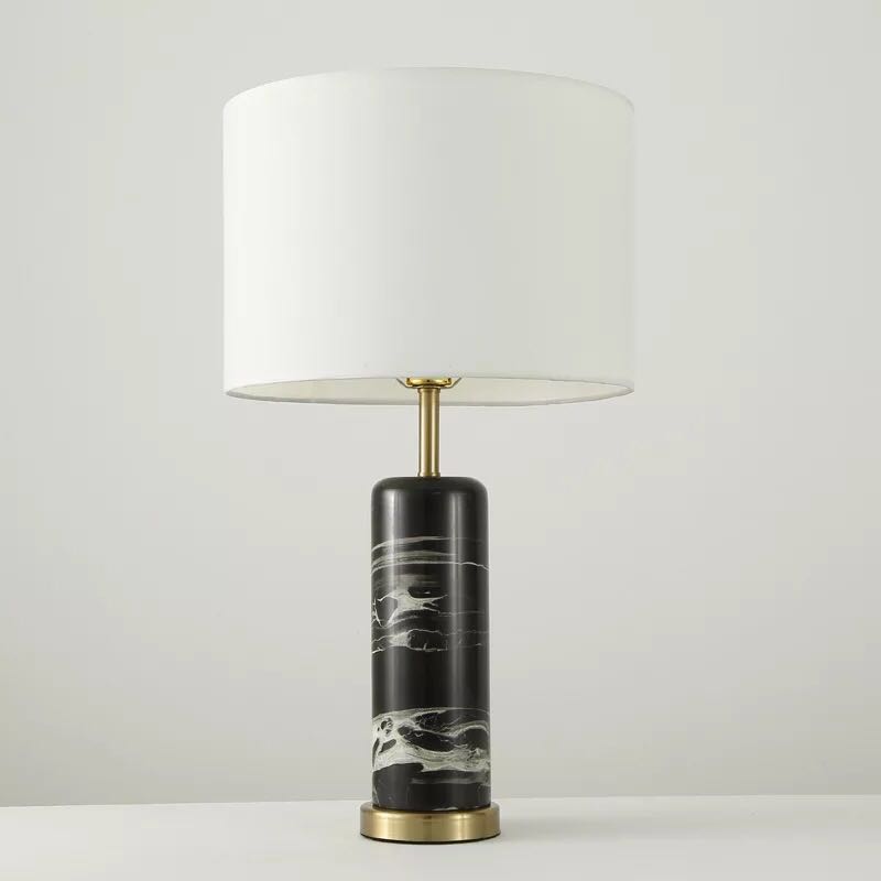 【商品仕様】■個口数：1 （～40Wまで対応）■E26白熱球、電球型蛍光灯、LED電球使用可能■使用電球：1個（※電球は付属しておりません）石【商品サイズ（単位約mm）】■商品外寸：幅約38×高さ約70 (cm)※サイズの誤差は多少発生しま...