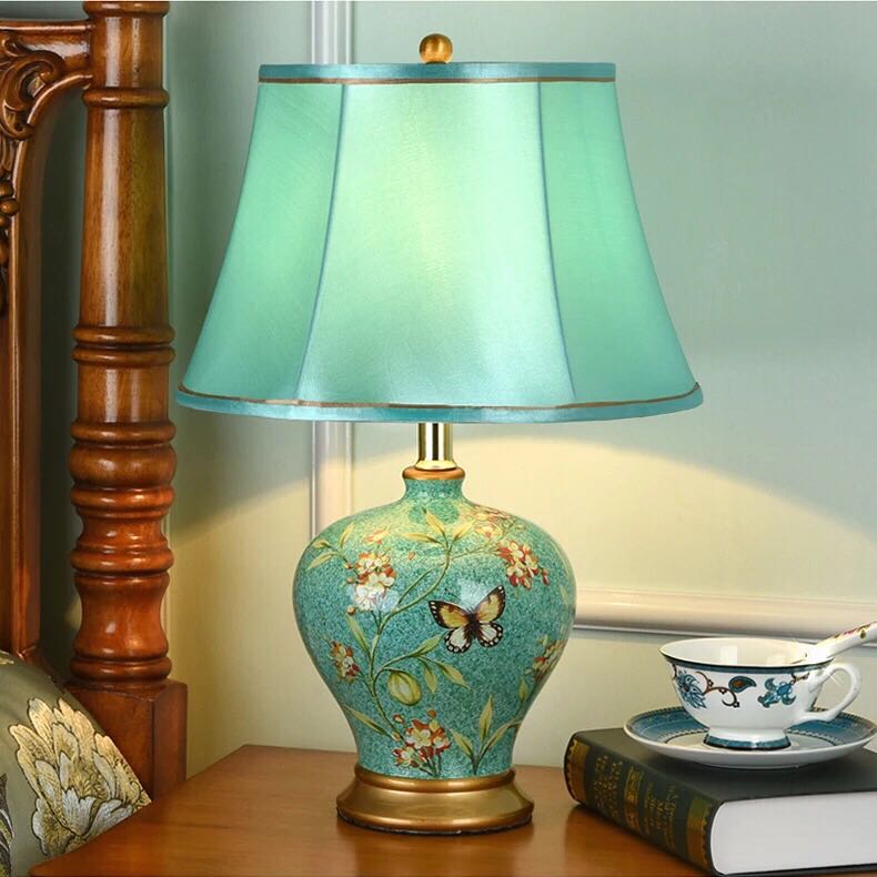 【商品仕様】■個口数：1 （～40Wまで対応）■E26白熱球、電球型蛍光灯、LED電球使用可能■使用電球：1個（※電球は付属しておりません）【商品サイズ（単位約mm）】■商品外寸：幅約33×高さ約51(cm)※サイズの誤差は多少発生します。...