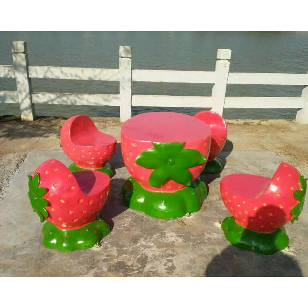 商品説明材質：FRPサイズ(テーブル)約幅87?×奥行67?×高さ63（cm）(チェア)約幅53?×奥行40?×高さ55（cm）お客様のご覧になっているモニター等により多少色が異なる場合がございます。あらかじめご了承ください。複数ご注文の場...