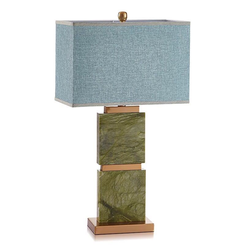 【商品仕様】■個口数：1 （〜40Wまで対応）■E26白熱球、電球型蛍光灯、LED電球使用可能■使用電球：1個（※電球は付属しておりません）■商品外寸：幅約40 高さ約74（cm)※サイズの誤差は多少発生します。ご了承下さい。在庫は日々変動...